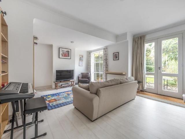 4 bedroom house to rent
