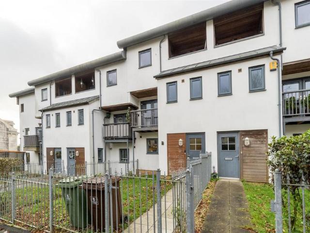4 bedroom house to rent