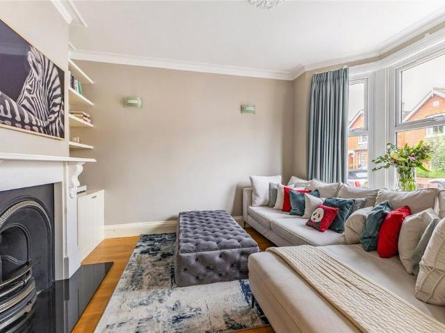 4 bedroom house to rent