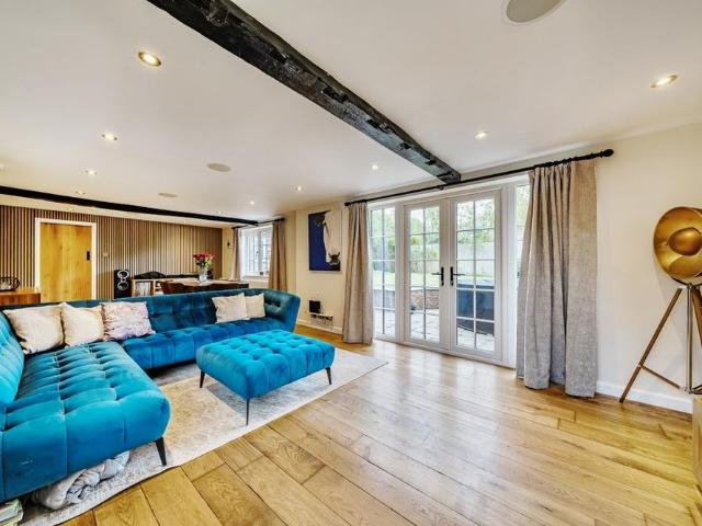 4 bedroom house to rent