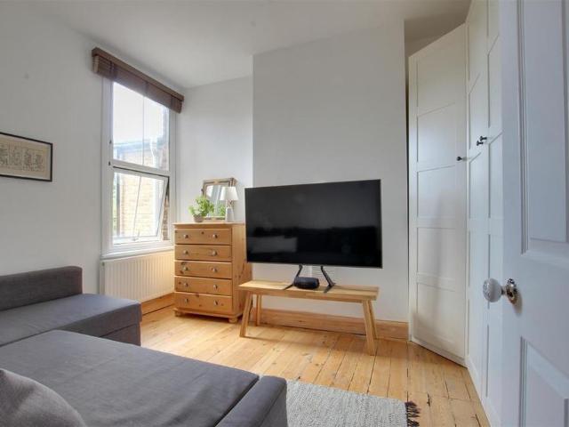 4 bedroom house to rent