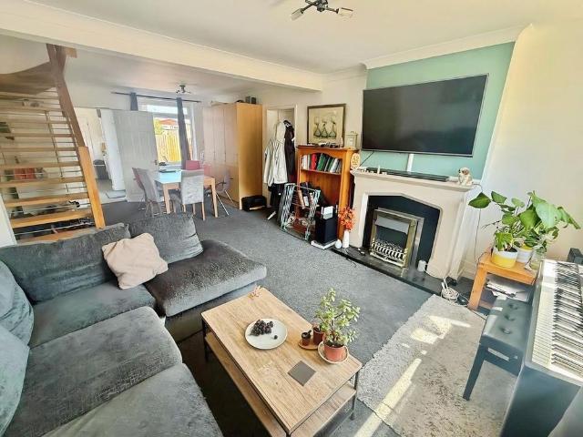 4 bedroom house to rent