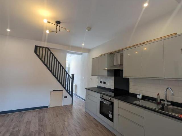 4 bedroom house to rent