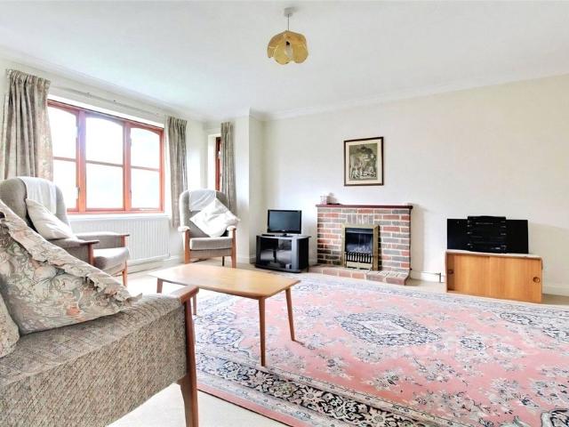 4 bedroom house to rent