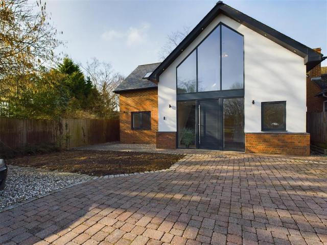 4 bedroom house to rent