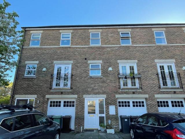 4 bedroom house to rent