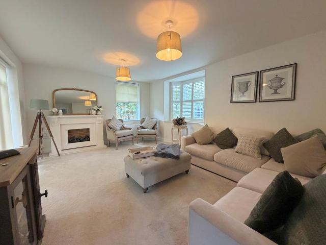 4 bedroom house to rent