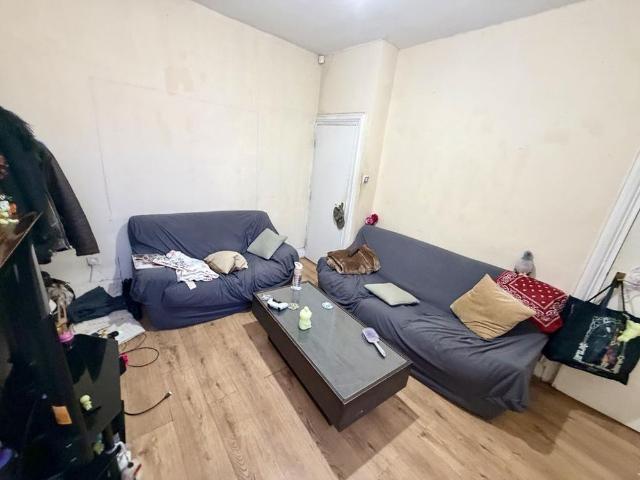 4 bedroom house to rent