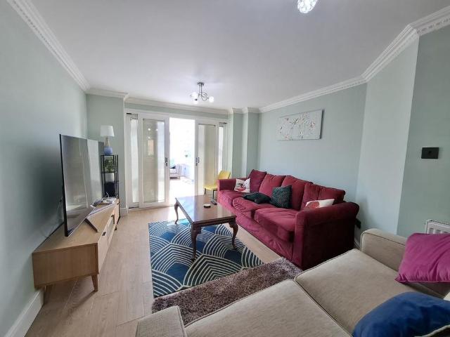 4 bedroom house to rent