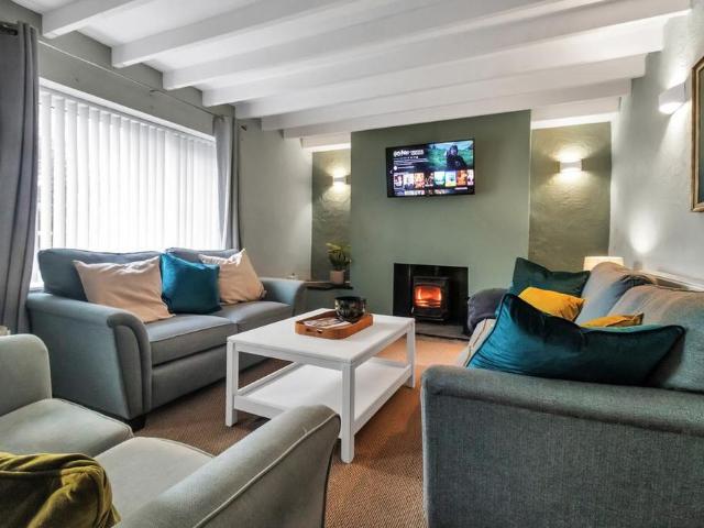 4 bedroom house to rent