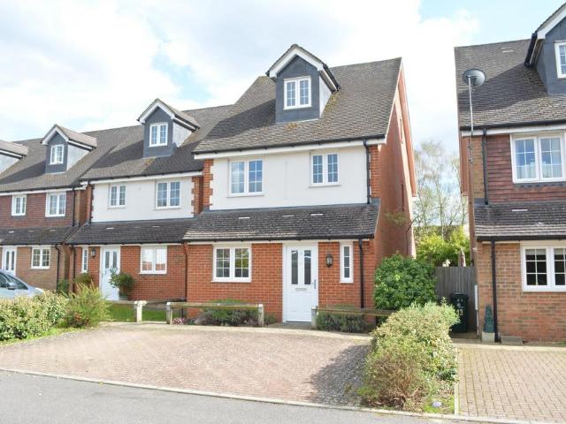 4 bedroom house to rent