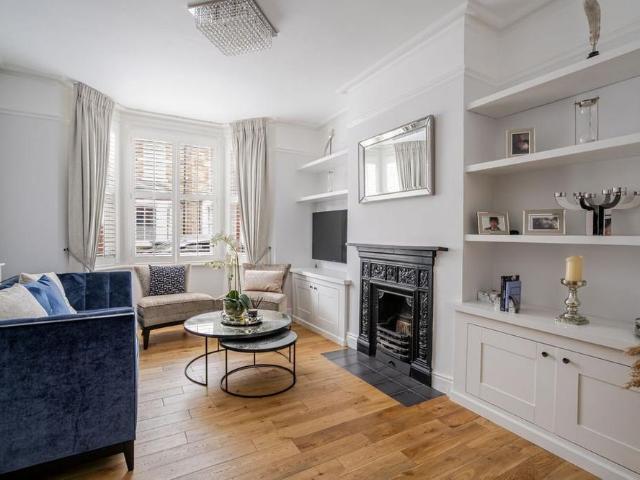 4 bedroom house to rent