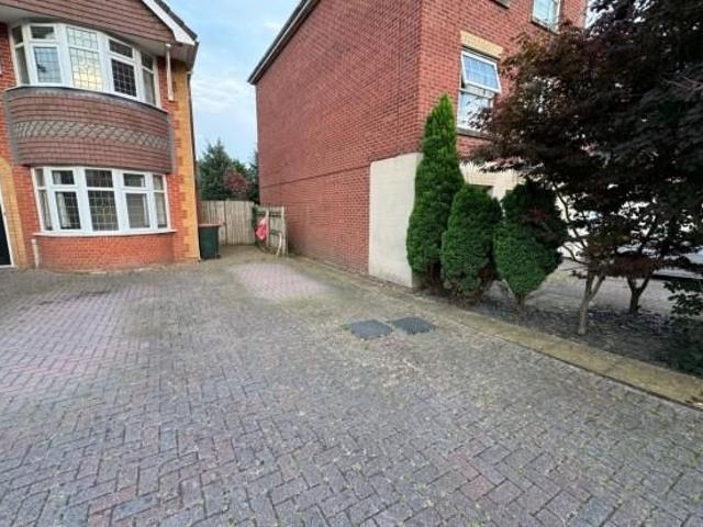 4 bedroom house to rent