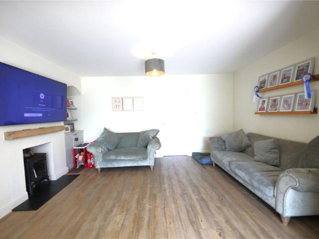 4 bedroom house to rent