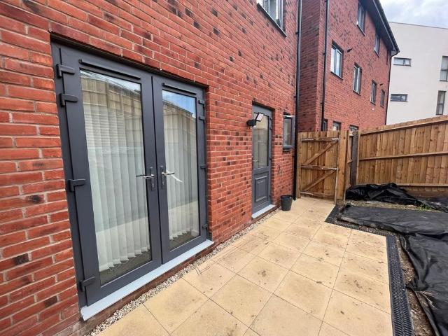 4 bedroom house to rent