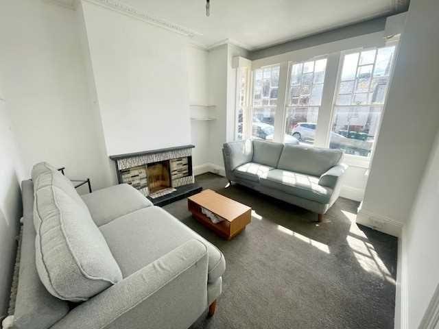 4 bedroom house to rent