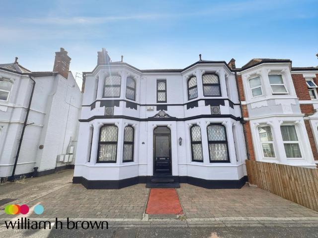 4 bedroom house to rent