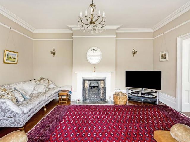 4 bedroom house to rent