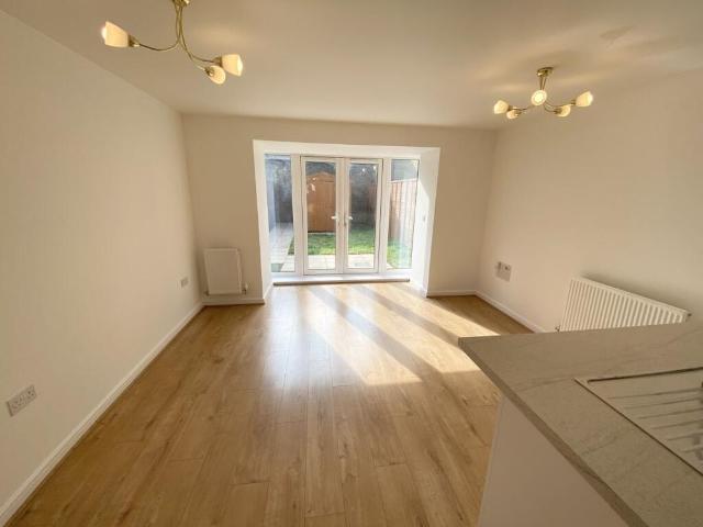 4 bedroom house to rent