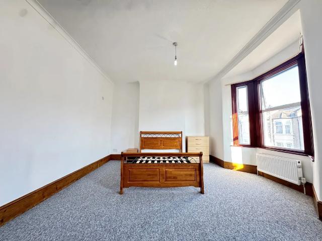 4 bedroom house to rent