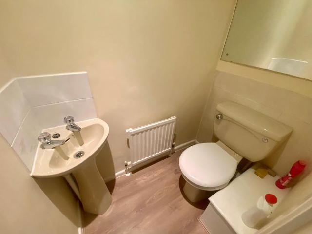 4 bedroom house to rent