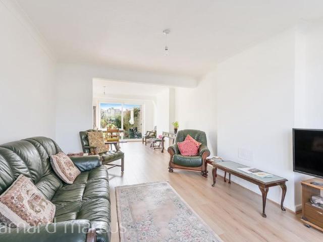 4 bedroom house to rent