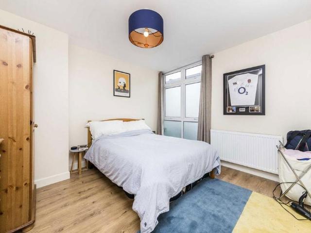4 bedroom house to rent
