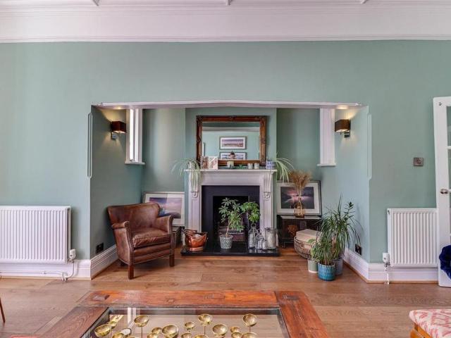 4 bedroom house to rent