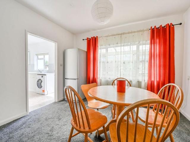 4 bedroom house to rent