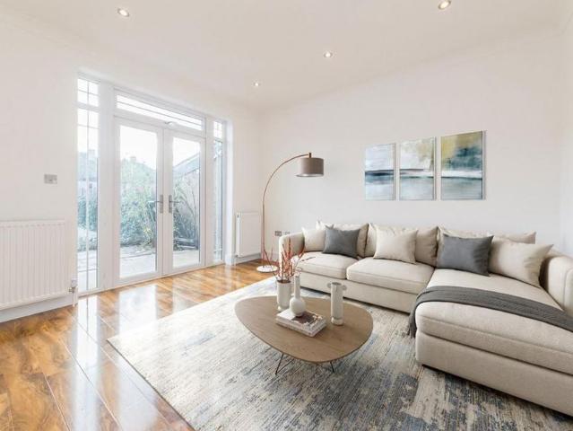 4 bedroom house to rent