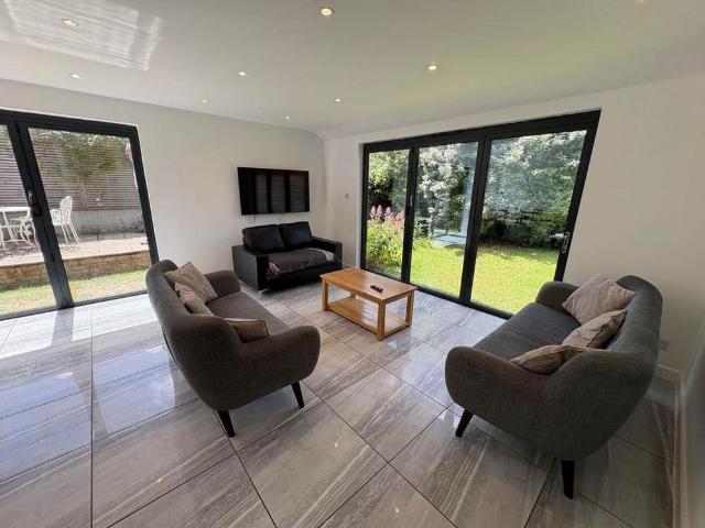 4 bedroom house to rent