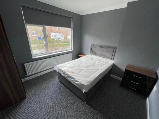 4 bedroom house to rent