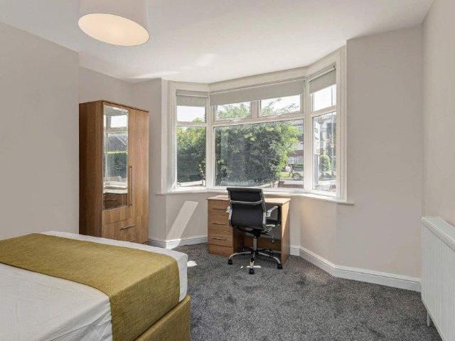 4 bedroom house to rent