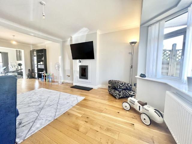 4 bedroom house to rent