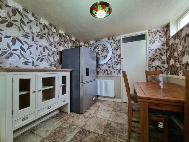 4 bedroom house to rent