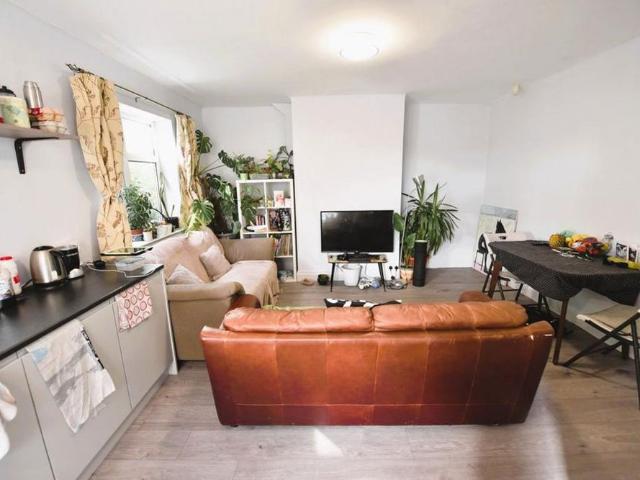4 bedroom house to rent