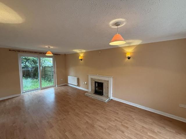 4 bedroom house to rent