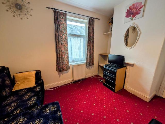 4 bedroom house to rent