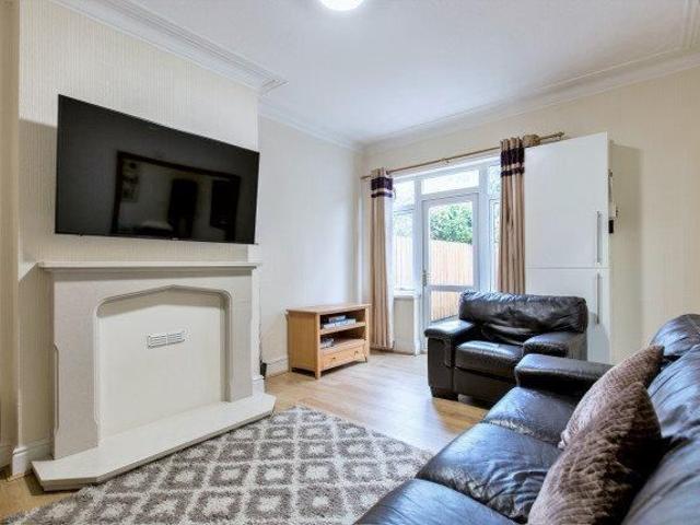 4 bedroom house to rent