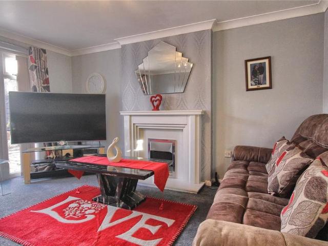 4 bedroom house to rent