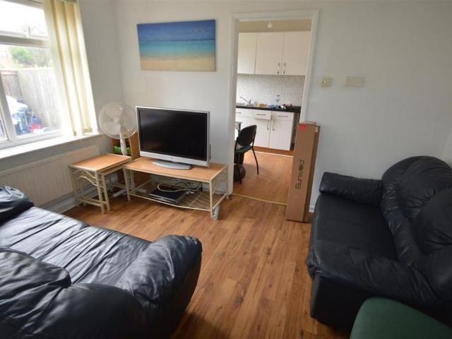 4 bedroom house to rent