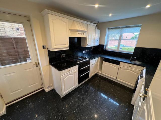 4 bedroom house to rent