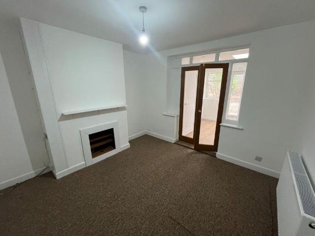 4 bedroom house to rent