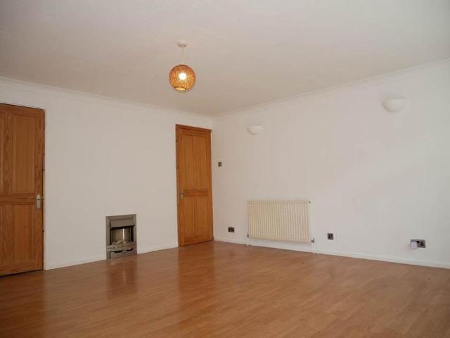 4 bedroom house to rent
