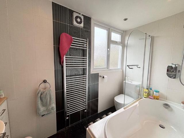 4 bedroom house to rent