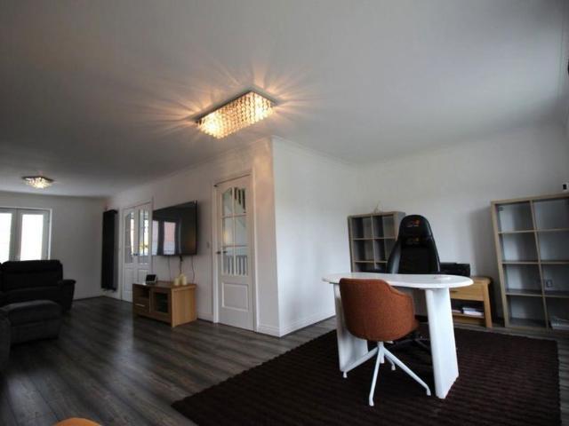 4 bedroom house to rent
