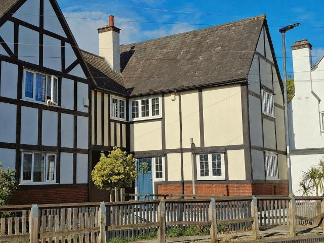 4 bedroom house to rent