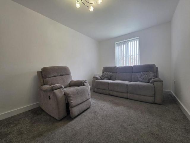 4 bedroom house to rent