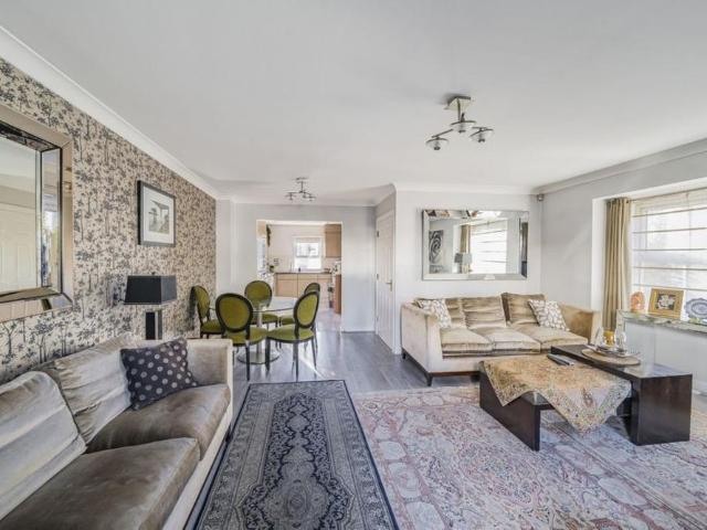 4 bedroom house to rent