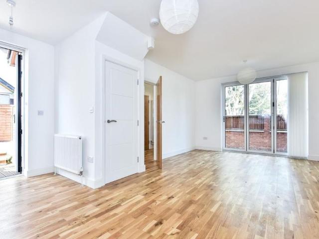 4 bedroom house to rent